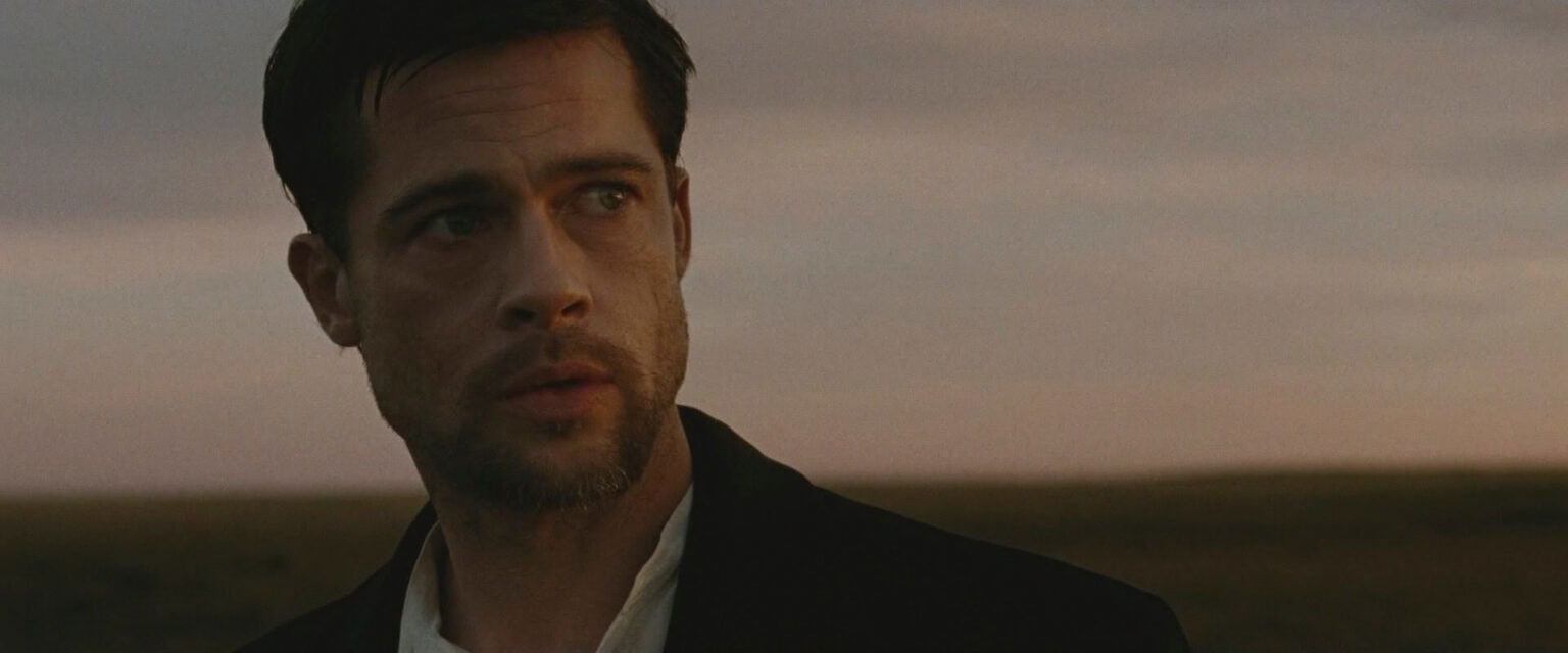 How Strong Lighting Techniques In Film Enhances Mood & Atmosphere